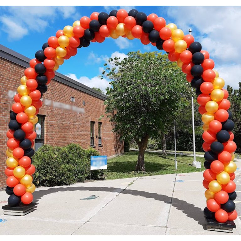 Spiral Balloon Arch | Kerry’s Party For Less