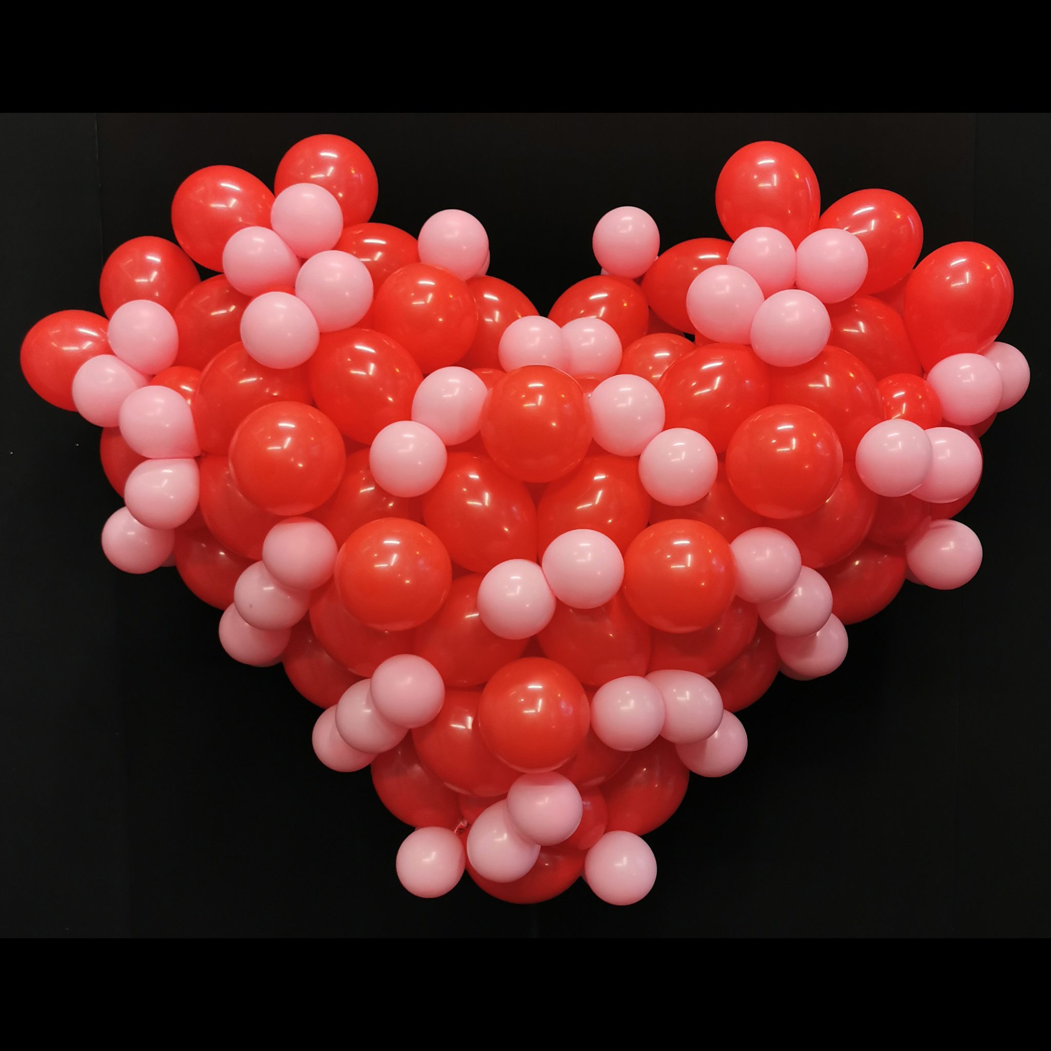 Balloon Walls And Number Displays | Kerry's Party For Less